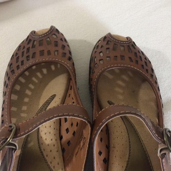 Rialto Comfort | Shoes | Rialto Comfort Wedge Peep Toe Sz 8m | Poshmark
